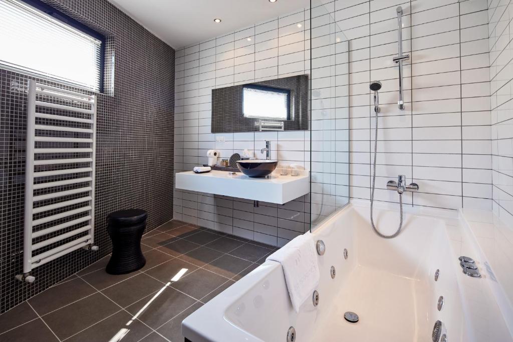 Executive Suite - Med-inn