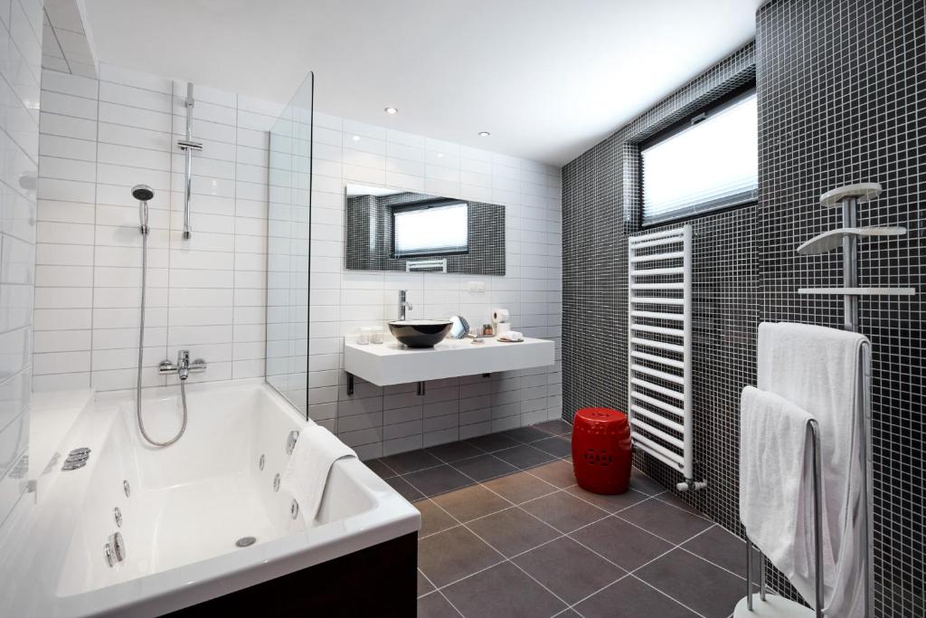 Executive Suite - Med-inn